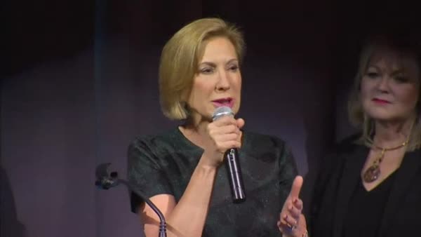 Stage Backdrop Collapses Behind Carly Fiorina During Speech | Crooks ...