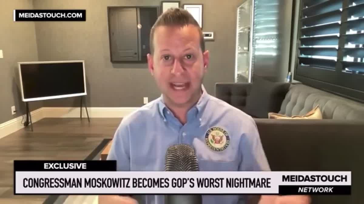 Rep. Moskowitz Has Hilarious Response To Comer Calling Him ‘A Smurf ...
