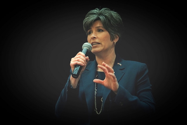Yahoo News Pretends Wingnut Joni Ernst Isn't An Extremist | Crooks and ...