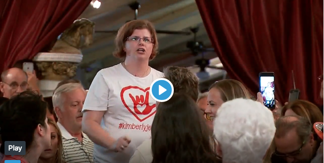 Ted Cruz Regurgitates Tired 'MOAR GUNZ' Refrain To Grieving Mother Of ...