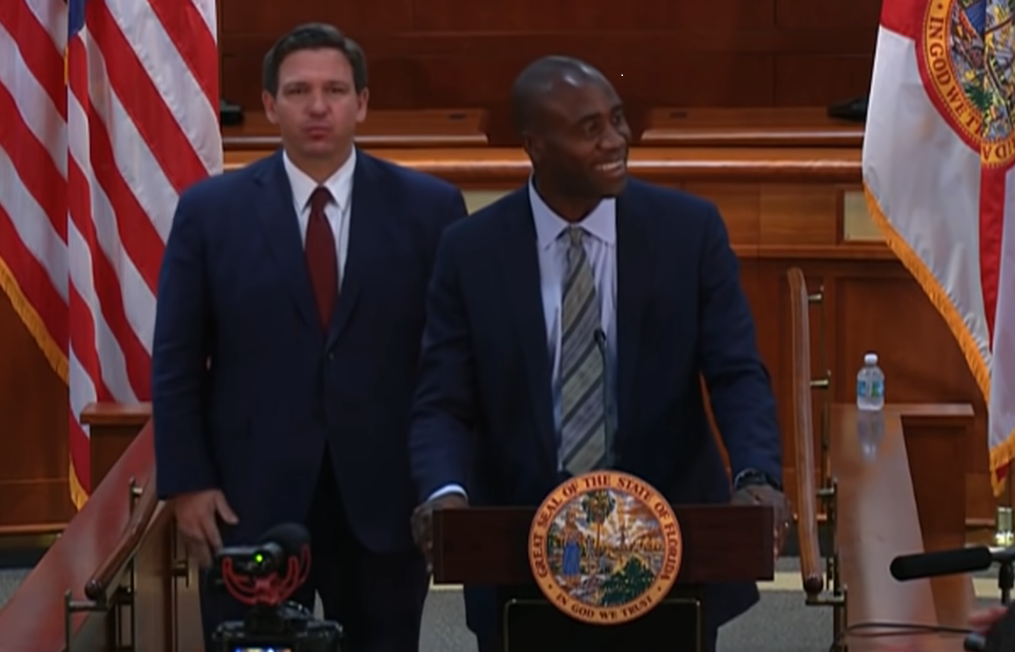 FL Surgeon General Refused To Wear Mask For Cancer Patient | Crooks and ...