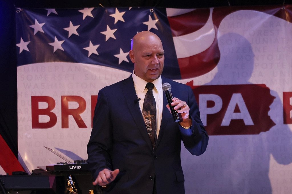 Mastriano Retweets Fake Poll Numbers For PA Governor Race | Crooks and ...