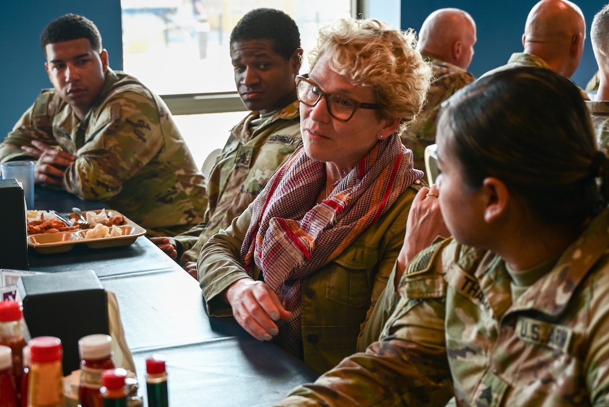 Good Guys Crookie: 6 Dems Urging Military To Disobey Illegal Orders